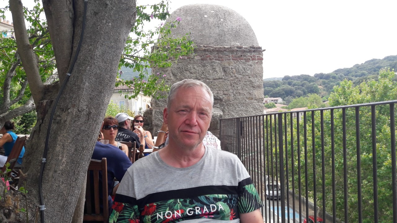 Jean-Pierre Perron | Netwerk Emotioneel Lichaamswerk